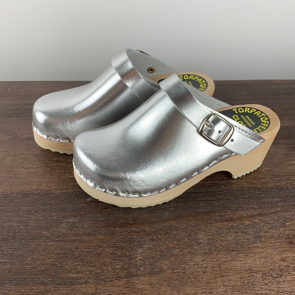 Torpatoffeln | Shoes | Torpatoffeln Swedish Clogs Silver 29 Eur2 Us ...